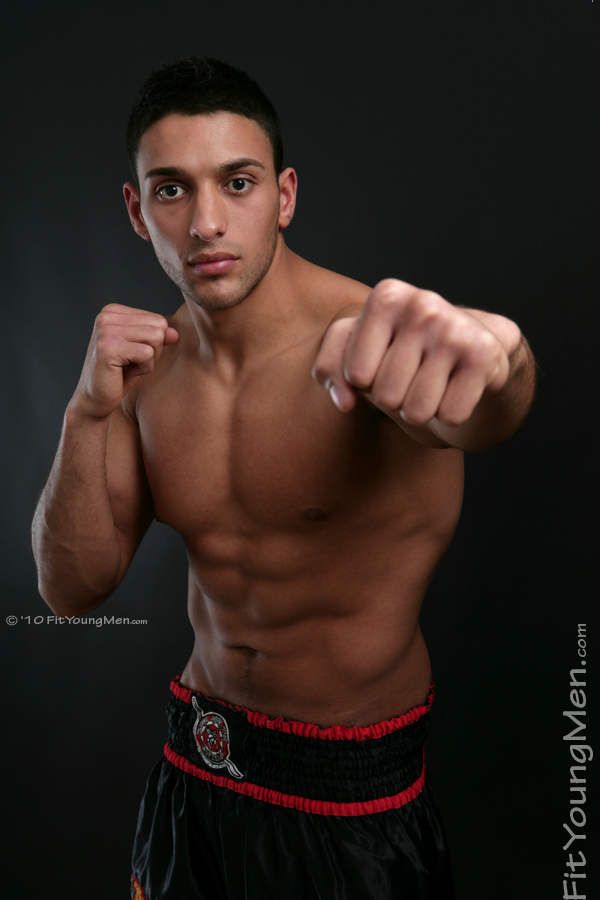Fit Young Men: Model Ash Morris - Kick Boxer - Pro Kick Boxer Ash Big ...