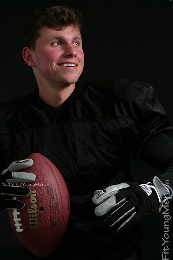 Fit Young Men: Model Peter Jons - American Footballer - Big Guy Peter ...